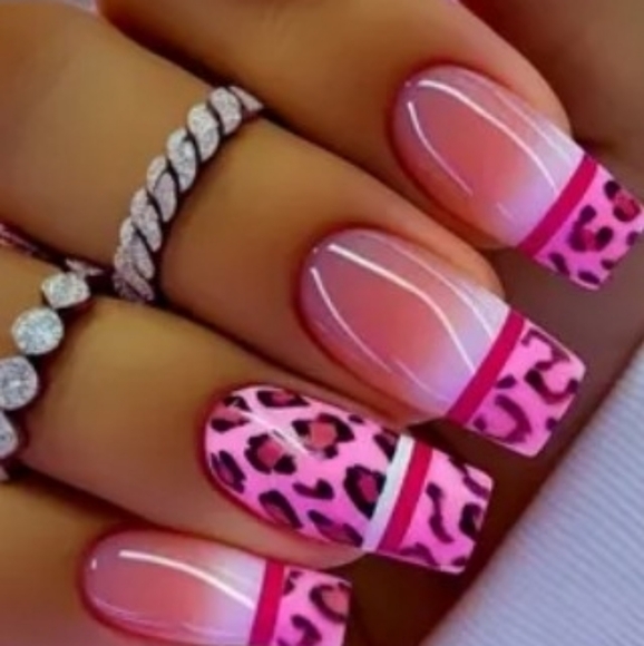 Makeup | Limited Edition Cute Presson Nails | Poshmark